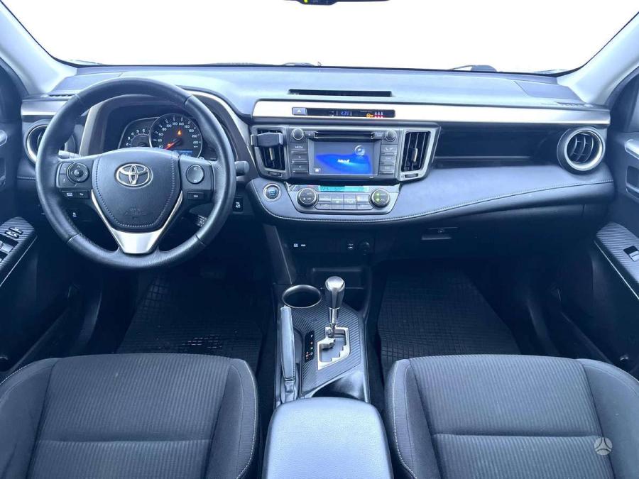 Balts Toyota RAV4 2014 Kauņa, ar dzinēja tilpumu 2.20 L un nobraukumu 241 tūkst. km par 12200 €, foto 11 vietnē AUTOMOTO.COM.LV