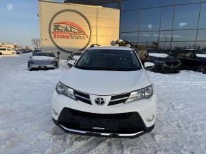 White Toyota RAV4 2014 in Telschi, with an engine capacity of 2.23 L and mileage of 246 thousand km for 9300 €, photo 10 on AUTOMOTO.COM.LV