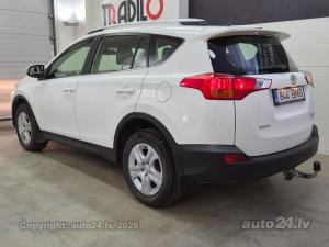 Balts Toyota RAV4 2014 Hāpsalu, ar dzinēja tilpumu 2.00 L un nobraukumu 248 tūkst. km par 10999 €, foto 7 vietnē AUTOMOTO.COM.LV