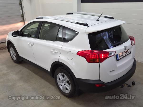 Balts Toyota RAV4 2014 Hāpsalu, ar dzinēja tilpumu 2.00 L un nobraukumu 248 tūkst. km par 10999 €, foto 7 vietnē AUTOMOTO.COM.LV