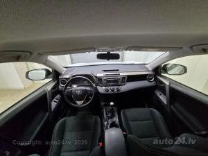 Balts Toyota RAV4 2014 Hāpsalu, ar dzinēja tilpumu 2.00 L un nobraukumu 248 tūkst. km par 10999 €, foto 22 vietnē AUTOMOTO.COM.LV