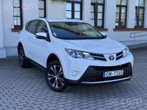 White Toyota RAV4 2014 in Jelgava, with an engine capacity of 2.00 L and mileage of 252 thousand km for 10700 €, photo  on AUTOMOTO.COM.LV