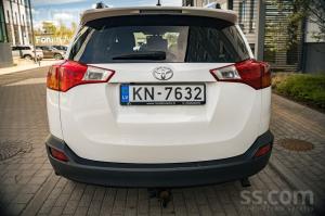 Balts Toyota RAV4 2014 Rīga, ar dzinēja tilpumu 2.00 L un nobraukumu 179 tūkst. km par 13990 €, foto 6 vietnē AUTOMOTO.COM.LV