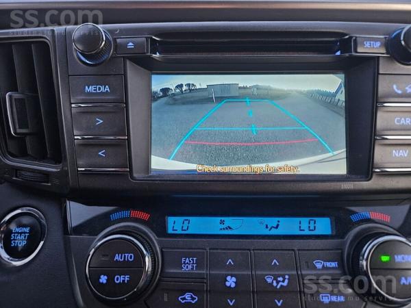 Balts Toyota RAV4 2014 Valmiera, ar dzinēja tilpumu 2.00 L un nobraukumu 307 tūkst. km par 8300 €, foto 6 vietnē AUTOMOTO.COM.LV