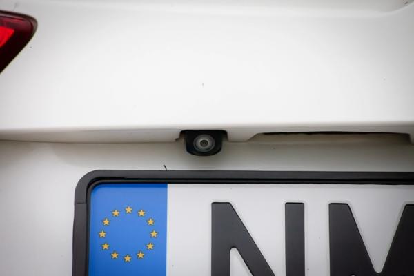 White Toyota RAV4 2014 in Riga, with an engine capacity of 2.00 L and mileage of 234 thousand km for 10900 €, photo 6 on AUTOMOTO.COM.LV