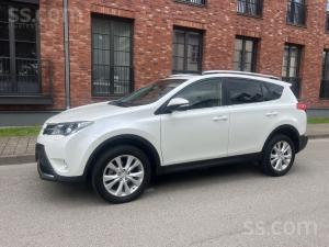 Balts Toyota RAV4 2014 Rīga, ar dzinēja tilpumu 2.00 L un nobraukumu 188 tūkst. km par 11500 €, foto 8 vietnē AUTOMOTO.COM.LV