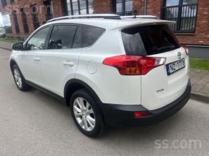 Balts Toyota RAV4 2014 Rīga, ar dzinēja tilpumu 2.00 L un nobraukumu 188 tūkst. km par 11500 €, foto 11 vietnē AUTOMOTO.COM.LV