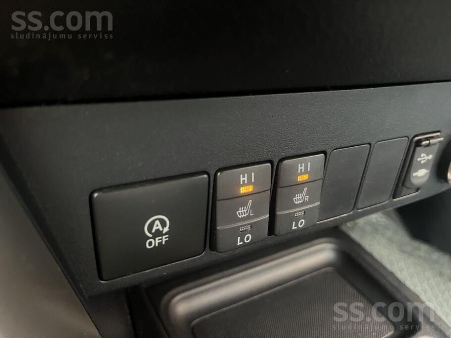 Balts Toyota RAV4 2014 Rīga, ar dzinēja tilpumu 2.00 L un nobraukumu 188 tūkst. km par 11500 €, foto 18 vietnē AUTOMOTO.COM.LV