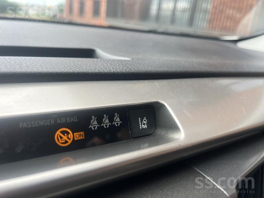Balts Toyota RAV4 2014 Rīga, ar dzinēja tilpumu 2.00 L un nobraukumu 188 tūkst. km par 11500 €, foto 19 vietnē AUTOMOTO.COM.LV