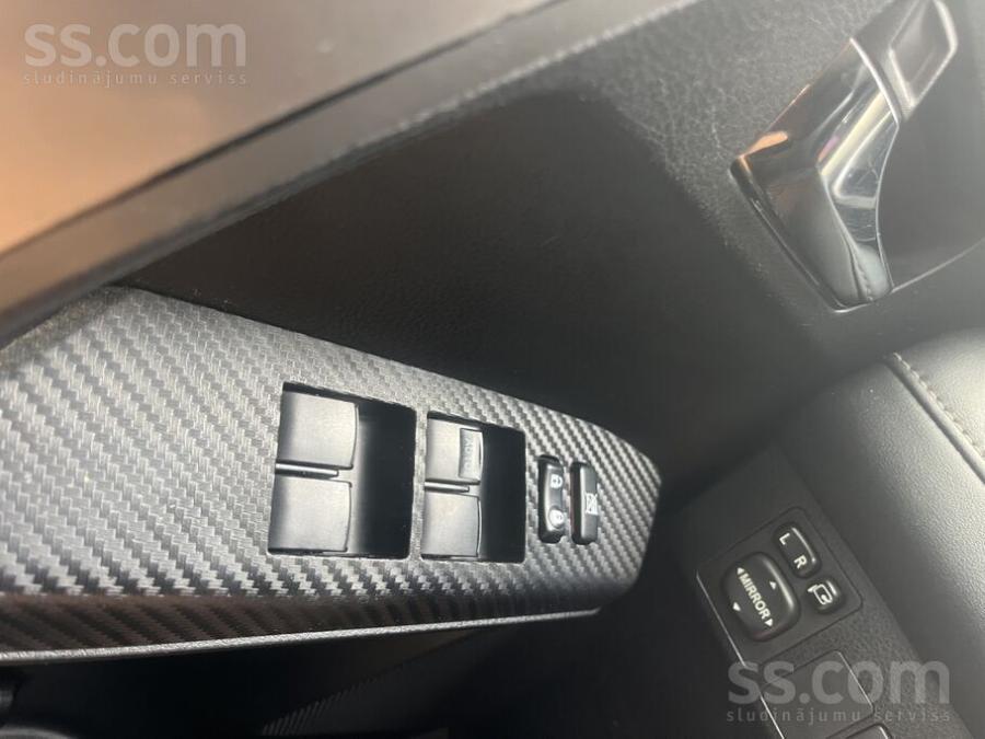 Balts Toyota RAV4 2014 Rīga, ar dzinēja tilpumu 2.00 L un nobraukumu 188 tūkst. km par 11500 €, foto 21 vietnē AUTOMOTO.COM.LV