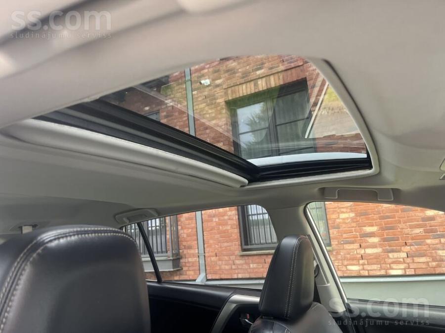 Balts Toyota RAV4 2014 Rīga, ar dzinēja tilpumu 2.00 L un nobraukumu 188 tūkst. km par 11500 €, foto 27 vietnē AUTOMOTO.COM.LV