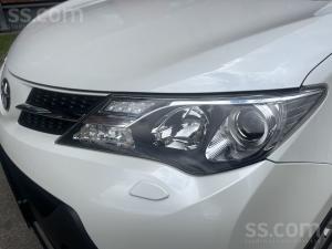 Balts Toyota RAV4 2014 Rīga, ar dzinēja tilpumu 2.00 L un nobraukumu 188 tūkst. km par 11500 €, foto 28 vietnē AUTOMOTO.COM.LV