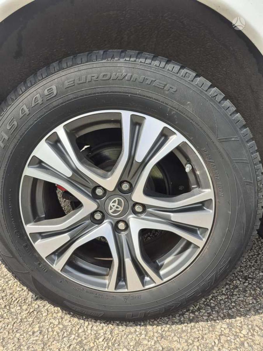 Balts Toyota RAV4 2014 Jurbarkas, ar dzinēja tilpumu 2.51 L un nobraukumu 215 tūkst. km par 12300 €, foto 15 vietnē AUTOMOTO.COM.LV