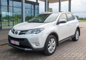 Balts Toyota RAV4 2014 Cēsis, ar dzinēja tilpumu 2.20 L un nobraukumu 223 tūkst. km par 11350 €, foto  vietnē AUTOMOTO.COM.LV
