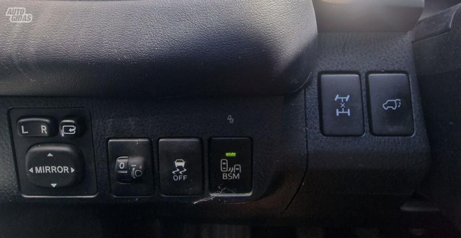 Balts Toyota RAV4 2014 Jonava, ar dzinēja tilpumu 2.00 L un nobraukumu 242 tūkst. km par 9800 €, foto 3 vietnē AUTOMOTO.COM.LV