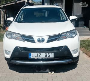 Balts Toyota RAV4 2014 Jonava, ar dzinēja tilpumu 2.00 L un nobraukumu 242 tūkst. km par 9800 €, foto 9 vietnē AUTOMOTO.COM.LV