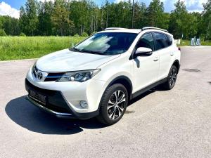 White Toyota RAV4 2014 in Kaunas, with an engine capacity of 2.23 L and mileage of 241 thousand km for 11250 €, photo 3 on AUTOMOTO.COM.LV