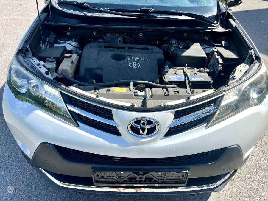 White Toyota RAV4 2014 in Kaunas, with an engine capacity of 2.23 L and mileage of 241 thousand km for 11250 €, photo 26 on AUTOMOTO.COM.LV