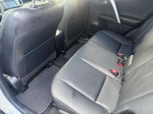 Balts Toyota RAV4 2014 Kauņa, ar dzinēja tilpumu 2.23 L un nobraukumu 212 tūkst. km par 11900 €, foto 13 vietnē AUTOMOTO.COM.LV