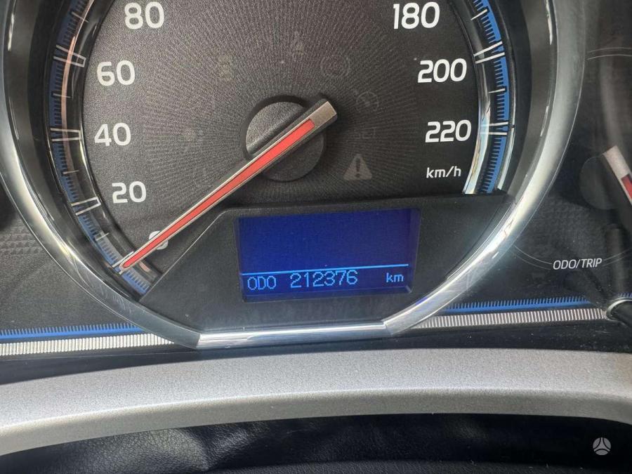 Balts Toyota RAV4 2014 Kauņa, ar dzinēja tilpumu 2.23 L un nobraukumu 212 tūkst. km par 11900 €, foto 17 vietnē AUTOMOTO.COM.LV