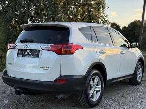 Balts Toyota RAV4 2014 Šauļi, ar dzinēja tilpumu 2.00 L un nobraukumu 292 tūkst. km par 12950 €, foto 9 vietnē AUTOMOTO.COM.LV