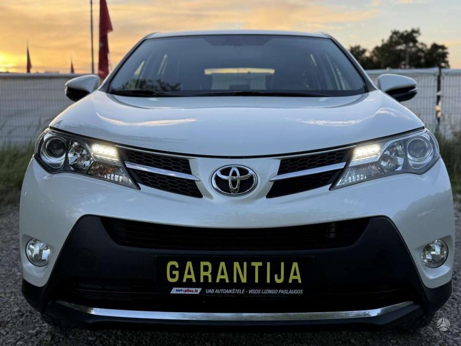 Balts Toyota RAV4 2014 Šauļi, ar dzinēja tilpumu 2.00 L un nobraukumu 292 tūkst. km par 12950 €, foto 10 vietnē AUTOMOTO.COM.LV