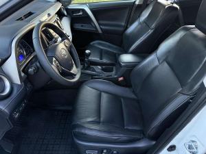 Balts Toyota RAV4 2014 Šauļi, ar dzinēja tilpumu 2.00 L un nobraukumu 292 tūkst. km par 12950 €, foto 18 vietnē AUTOMOTO.COM.LV