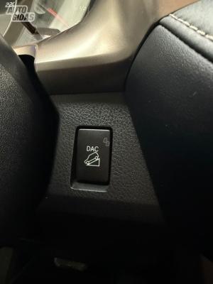 White Toyota RAV4 2014 in Panevezys, with an engine capacity of 2.20 L and mileage of 150 thousand km for 11600 €, photo 18 on AUTOMOTO.COM.LV