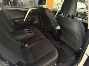 White Toyota RAV4 2014 in Panevezys, with an engine capacity of 2.20 L and mileage of 150 thousand km for 11600 €, photo 22 on AUTOMOTO.COM.LV