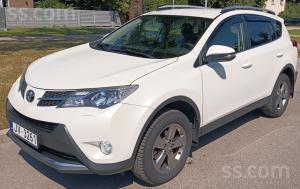 Balts Toyota RAV4 2015 Rīga, ar dzinēja tilpumu 2.00 L un nobraukumu 155 tūkst. km par 13100 €, foto 3 vietnē AUTOMOTO.COM.LV