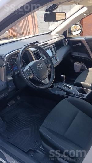 Balts Toyota RAV4 2015 Rīga, ar dzinēja tilpumu 2.00 L un nobraukumu 155 tūkst. km par 13100 €, foto 13 vietnē AUTOMOTO.COM.LV