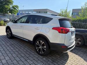 White Toyota RAV4 2015 in Siauliai, with an engine capacity of 2.00 L and mileage of 290 thousand km for 8700 €, photo 8 on AUTOMOTO.COM.LV