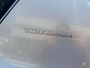 White Toyota RAV4 2015 in Siauliai, with an engine capacity of 2.00 L and mileage of 290 thousand km for 8700 €, photo 23 on AUTOMOTO.COM.LV