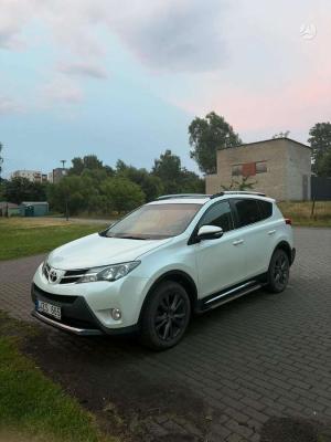 Balts Toyota RAV4 2015 Viļņa, ar dzinēja tilpumu 2.50 L un nobraukumu 167 tūkst. km par 11900 €, foto  vietnē AUTOMOTO.COM.LV