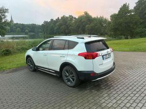 Balts Toyota RAV4 2015 Viļņa, ar dzinēja tilpumu 2.50 L un nobraukumu 167 tūkst. km par 11900 €, foto 4 vietnē AUTOMOTO.COM.LV