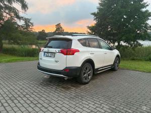 Balts Toyota RAV4 2015 Viļņa, ar dzinēja tilpumu 2.50 L un nobraukumu 167 tūkst. km par 11900 €, foto 6 vietnē AUTOMOTO.COM.LV