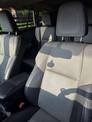 Balts Toyota RAV4 2015 Viļņa, ar dzinēja tilpumu 2.50 L un nobraukumu 167 tūkst. km par 11900 €, foto 12 vietnē AUTOMOTO.COM.LV
