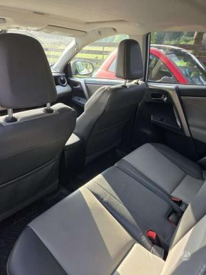 Balts Toyota RAV4 2015 Viļņa, ar dzinēja tilpumu 2.50 L un nobraukumu 167 tūkst. km par 11900 €, foto 13 vietnē AUTOMOTO.COM.LV