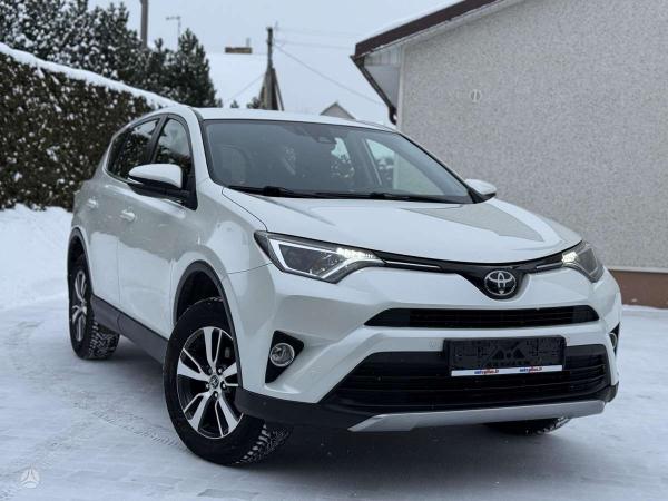 Balts Toyota RAV4 2016 Ukmergė, ar dzinēja tilpumu 2.00 L un nobraukumu 190 tūkst. km par 12950 €, foto 1 vietnē AUTOMOTO.COM.LV