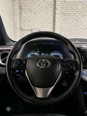 Balts Toyota RAV4 2016 Klaipėda, ar dzinēja tilpumu 2.49 L un nobraukumu 291 tūkst. km par 13500 €, foto 30 vietnē AUTOMOTO.COM.LV