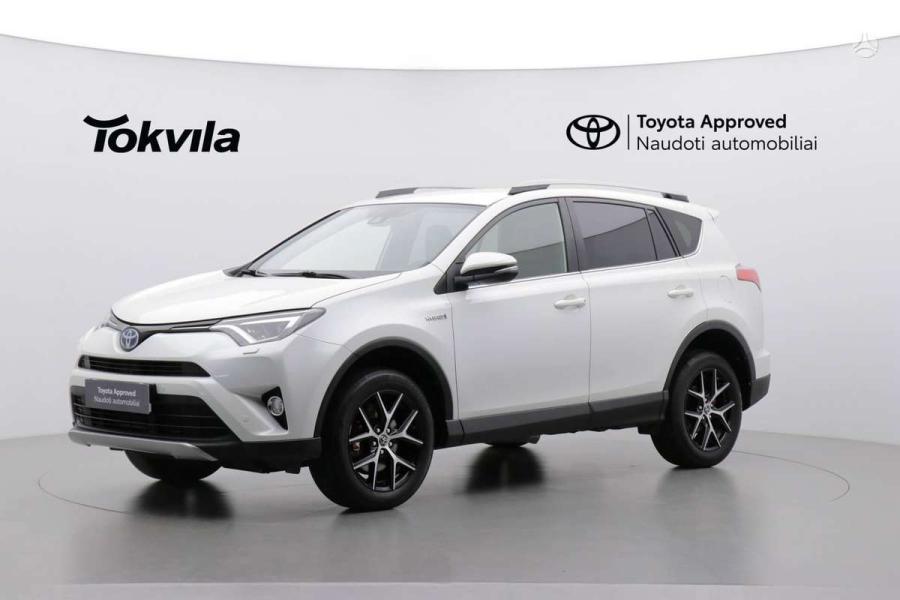 White Toyota RAV4 2016 in Vilnius, with an engine capacity of 2.49 L and mileage of 101 thousand km for 21900 €, photo 1 on AUTOMOTO.COM.LV