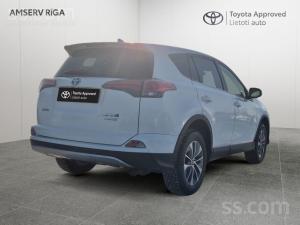 Balts Toyota RAV4 2016 Rīga, ar dzinēja tilpumu 2.50 L un nobraukumu 165 tūkst. km par 15800 €, foto 2 vietnē AUTOMOTO.COM.LV