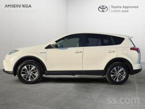 Balts Toyota RAV4 2016 Rīga, ar dzinēja tilpumu 2.50 L un nobraukumu 165 tūkst. km par 15800 €, foto 3 vietnē AUTOMOTO.COM.LV
