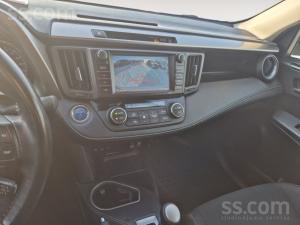 Balts Toyota RAV4 2016 Rīga, ar dzinēja tilpumu 2.50 L un nobraukumu 165 tūkst. km par 15800 €, foto 14 vietnē AUTOMOTO.COM.LV