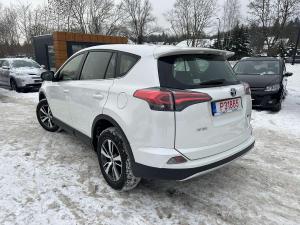 Balts Toyota RAV4 2016 Alīta, ar dzinēja tilpumu 2.00 L un nobraukumu 244 tūkst. km par 13500 €, foto 4 vietnē AUTOMOTO.COM.LV