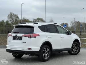 Balts Toyota RAV4 2016 Tauragė, ar dzinēja tilpumu 2.00 L un nobraukumu 255 tūkst. km par 12300 €, foto 7 vietnē AUTOMOTO.COM.LV