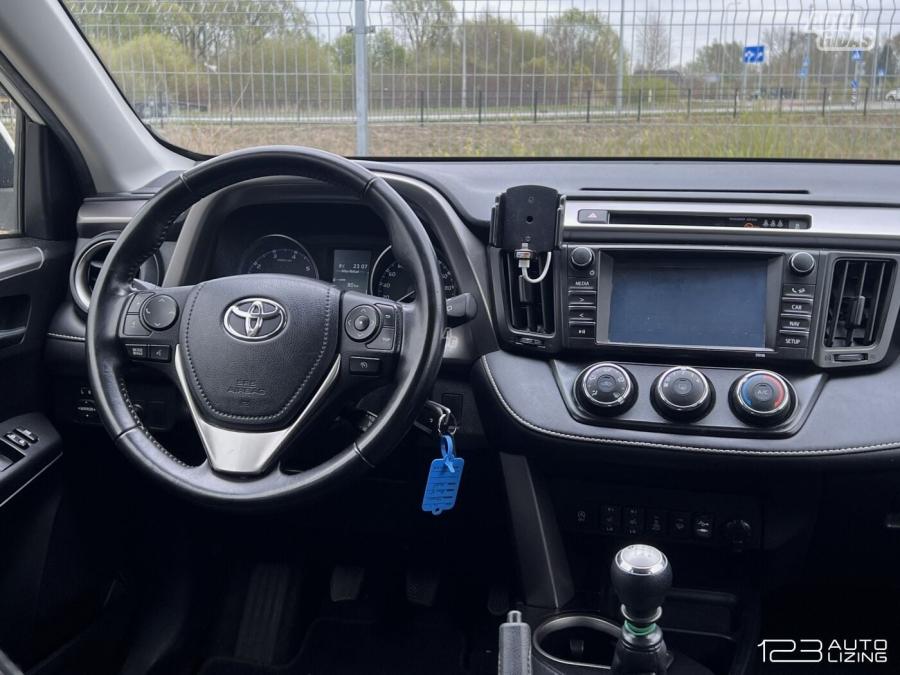 Balts Toyota RAV4 2016 Tauragė, ar dzinēja tilpumu 2.00 L un nobraukumu 255 tūkst. km par 12300 €, foto 13 vietnē AUTOMOTO.COM.LV