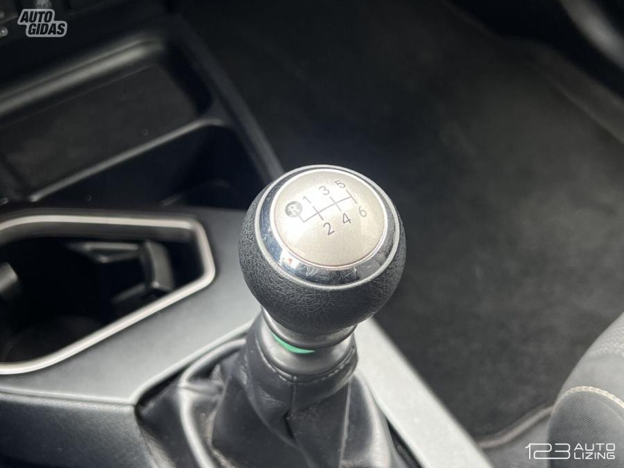 Balts Toyota RAV4 2016 Tauragė, ar dzinēja tilpumu 2.00 L un nobraukumu 255 tūkst. km par 12300 €, foto 20 vietnē AUTOMOTO.COM.LV