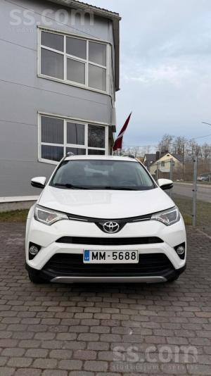 Balts Toyota RAV4 2016 Jelgava, ar dzinēja tilpumu 2.00 L un nobraukumu 167 tūkst. km par 11900 €, foto 4 vietnē AUTOMOTO.COM.LV