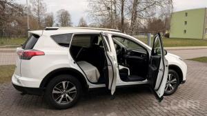 Balts Toyota RAV4 2016 Jelgava, ar dzinēja tilpumu 2.00 L un nobraukumu 167 tūkst. km par 11900 €, foto 6 vietnē AUTOMOTO.COM.LV